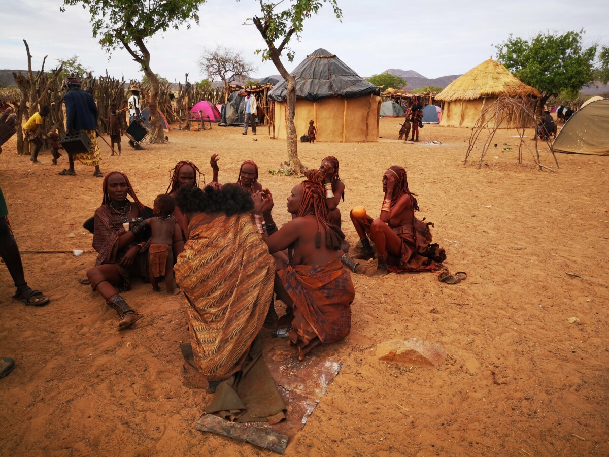 De Indrukwekkende Stam Himba Bezoeken Opuwo Kunene Regio Namibië