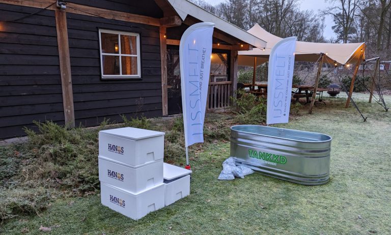 2 minuten het ijsbad in - Zinvol Reizen - Je immuunsysteem boosten in ...