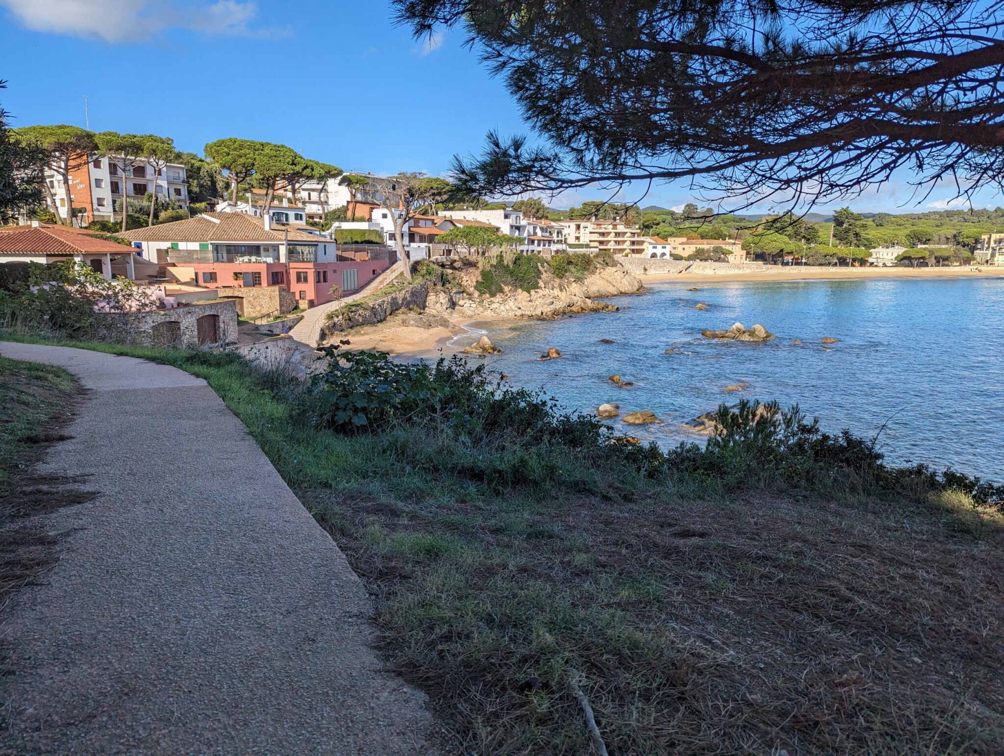 Hiken in Spanje van Palamos naar Begur - Wandelen langs de Costa Brava ...